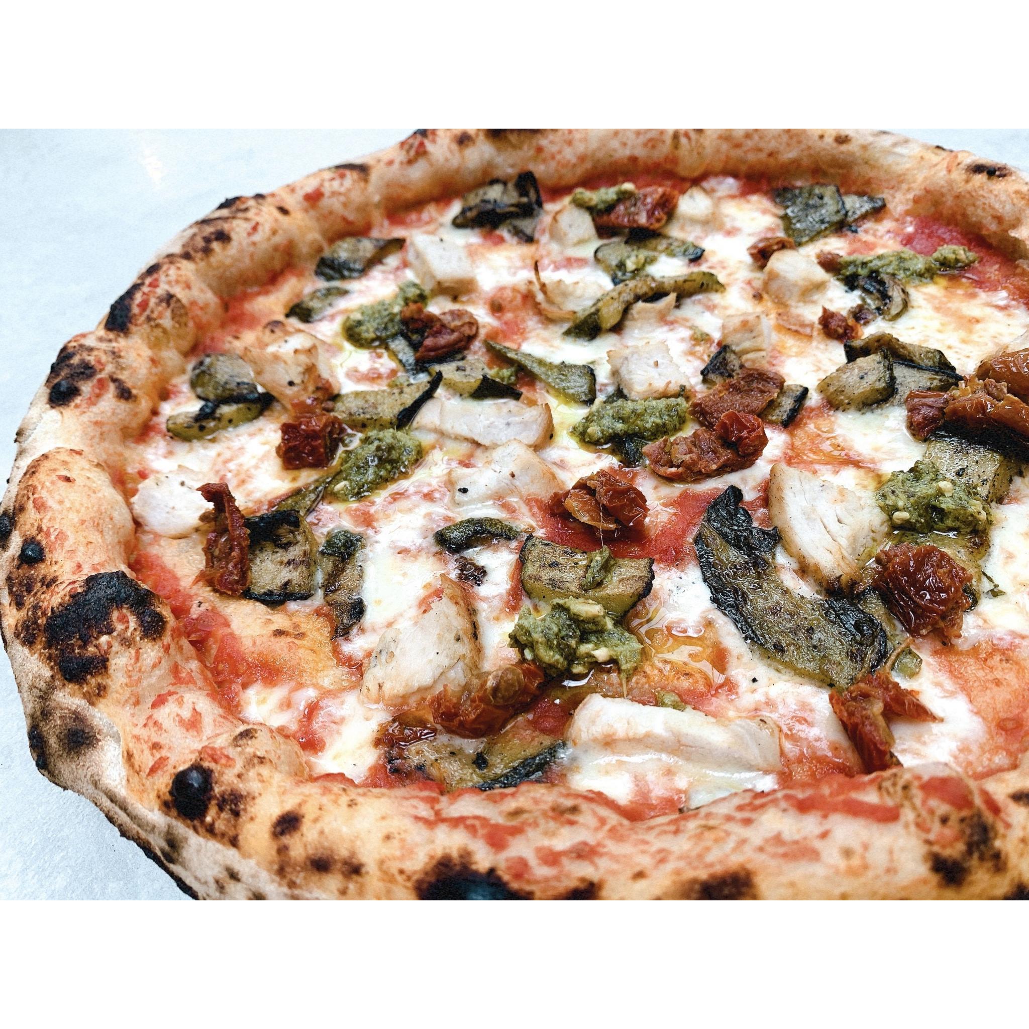 Genovese - fior di latte, chicken, courgettes, sun-dried tomato, green ...